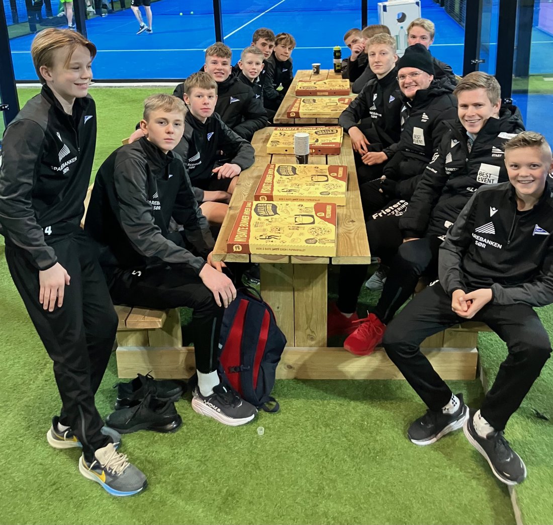 Padel og pizza for G15-guttene / Start